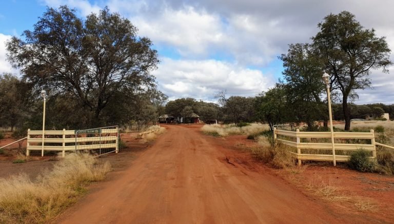 Mulga Creek Hotel- Byrock – NSW - Fulltime Caravanning