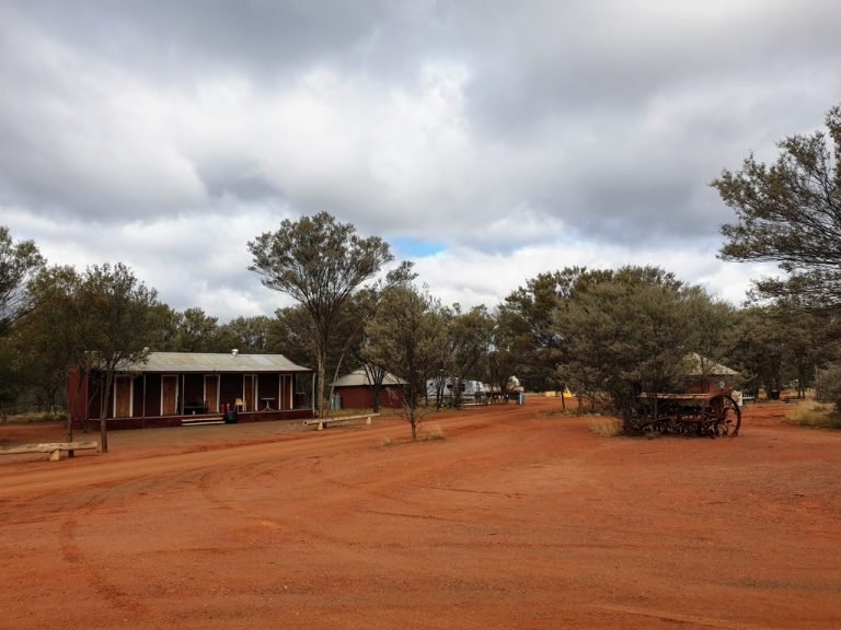 Mulga Creek Hotel- Byrock – NSW - Fulltime Caravanning
